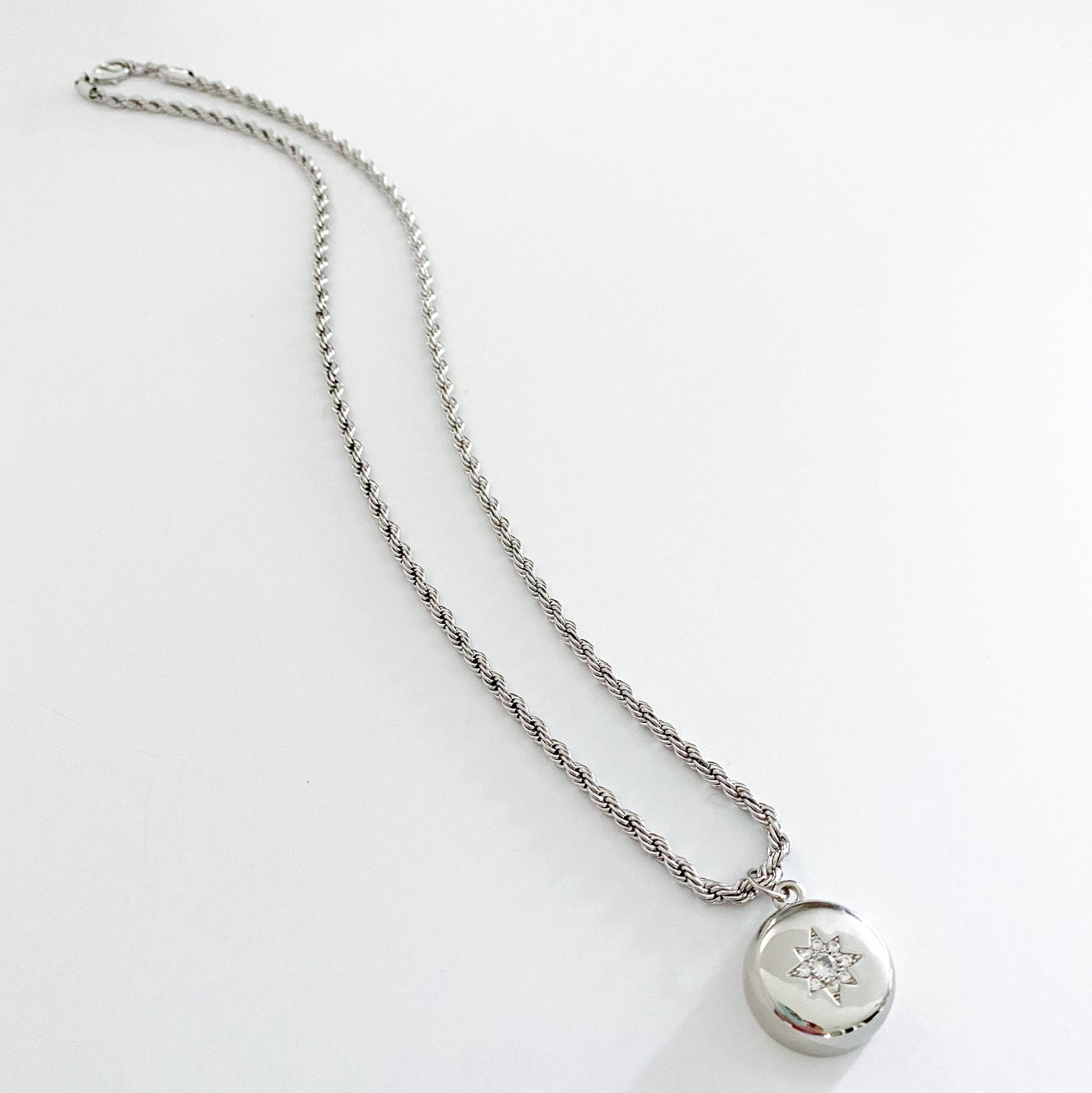 invisaWear Smart Jewelry, Stylish Panic Button, Wearable Safety Device ...